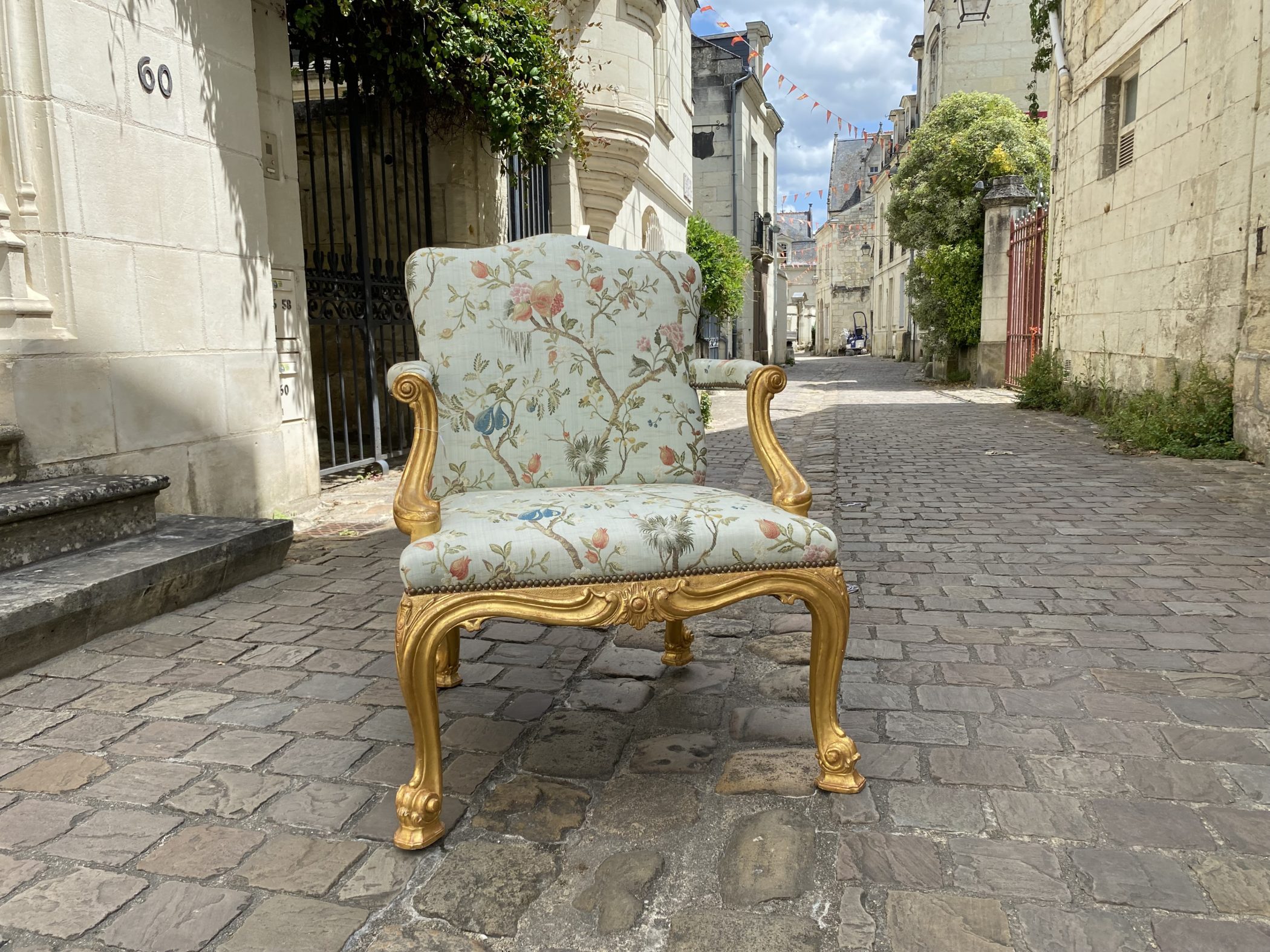 Bishop & Miller Auctioneers & Valuers | May Antiques & Interiors ...